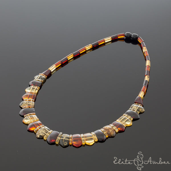 Amber necklace "Small pentagon Cleopatra" – EliteAmber